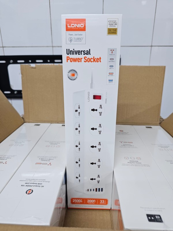 Ldnio SC10610 10 Outlet Socket & 6 USB Port Multi-Plug
